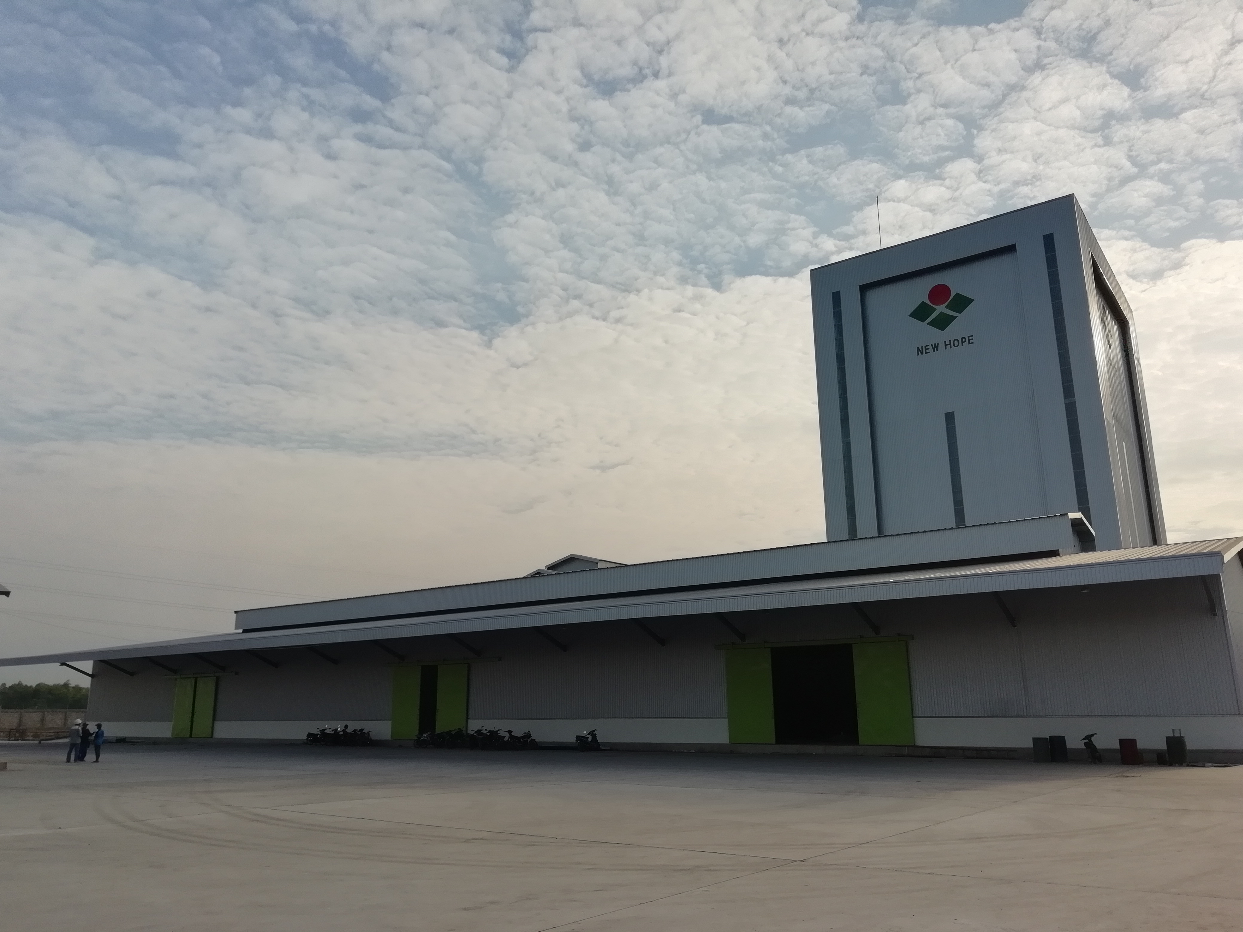 » New Workshop & Main Building PT. New Hope Indonesia