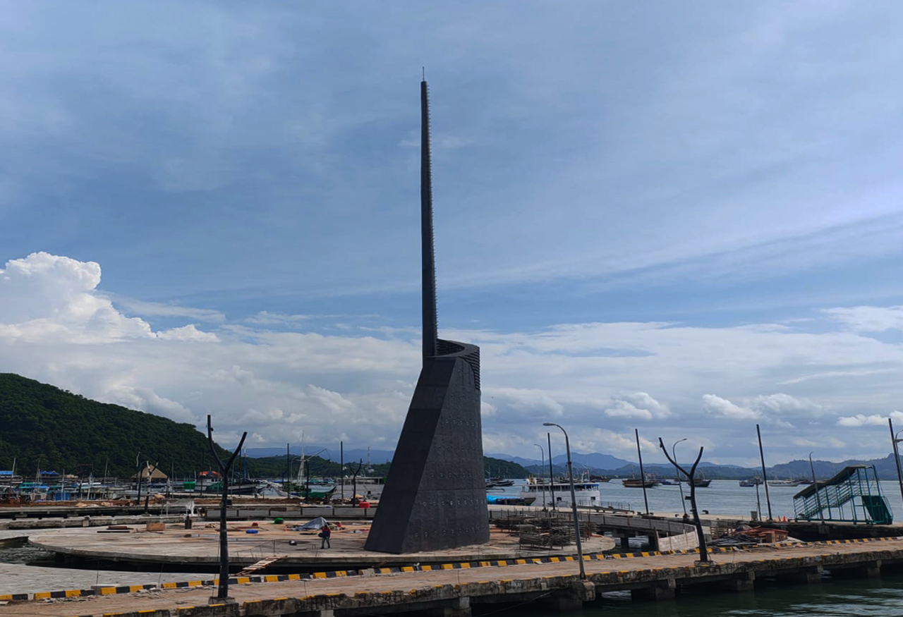 » Building Monumental Labuan Bajo, Sulawesi