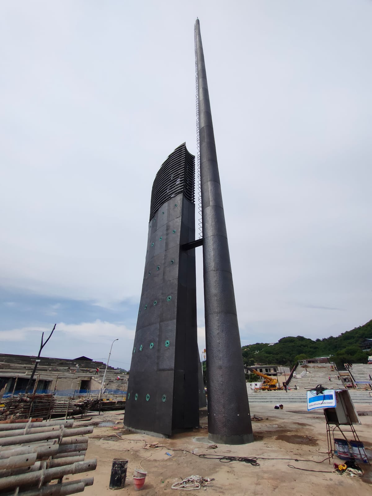 » Building Monumental Labuan Bajo, Sulawesi