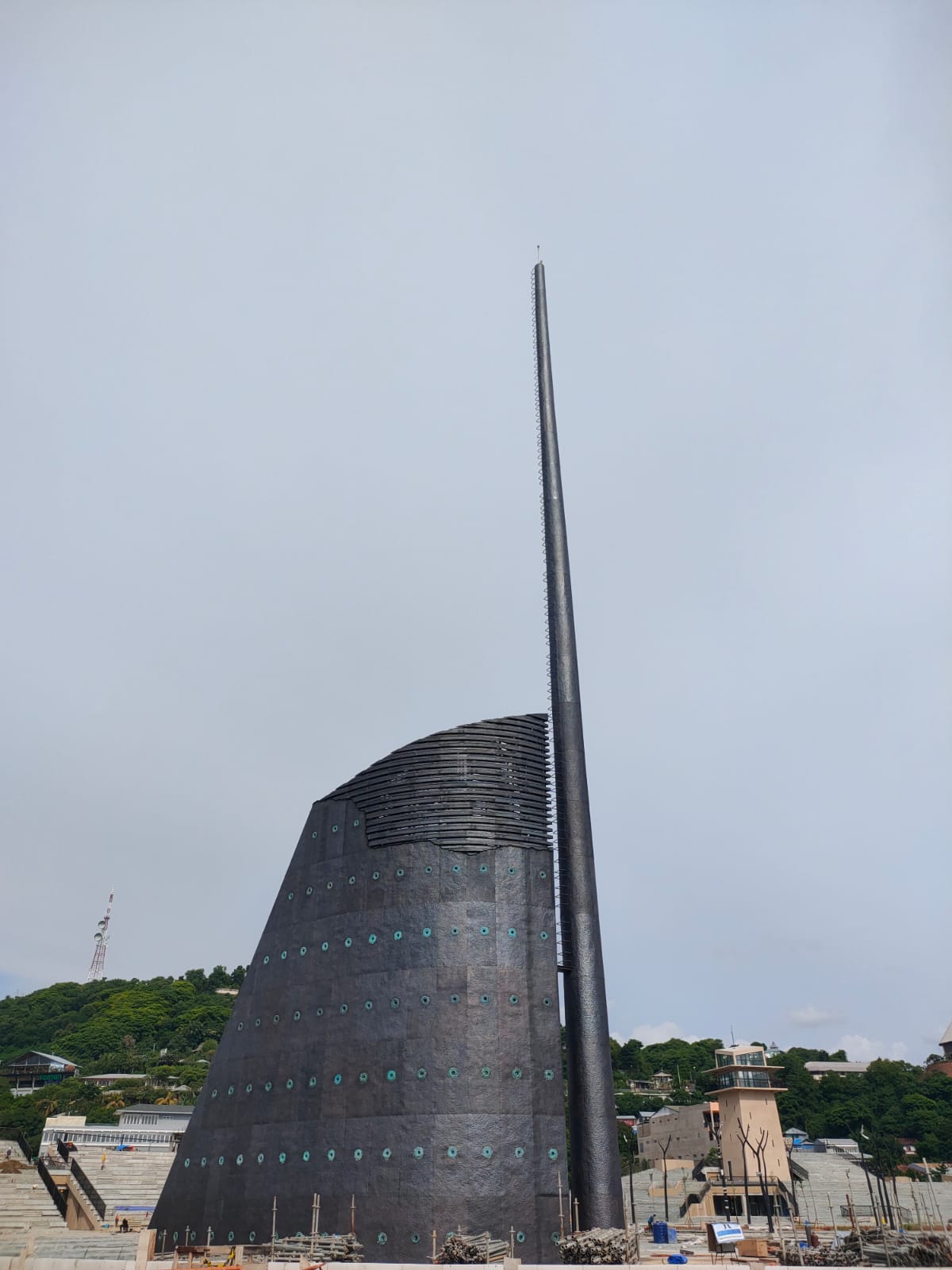 » Building Monumental Labuan Bajo, Sulawesi